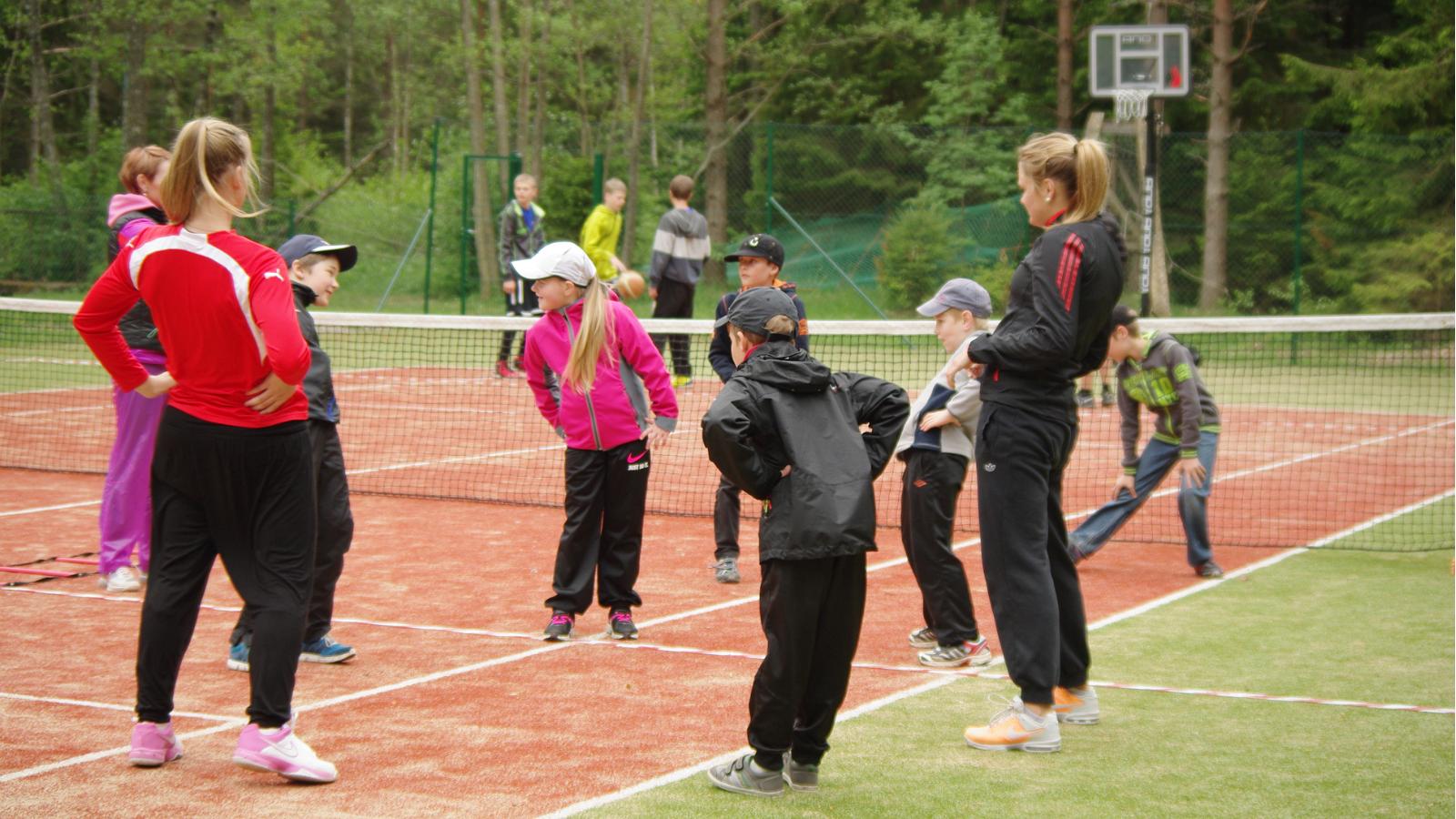 Pidula Forell puhkeküla tenniseväljak