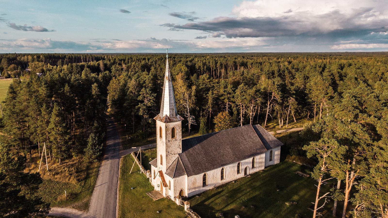 Die Kirche in Hanila