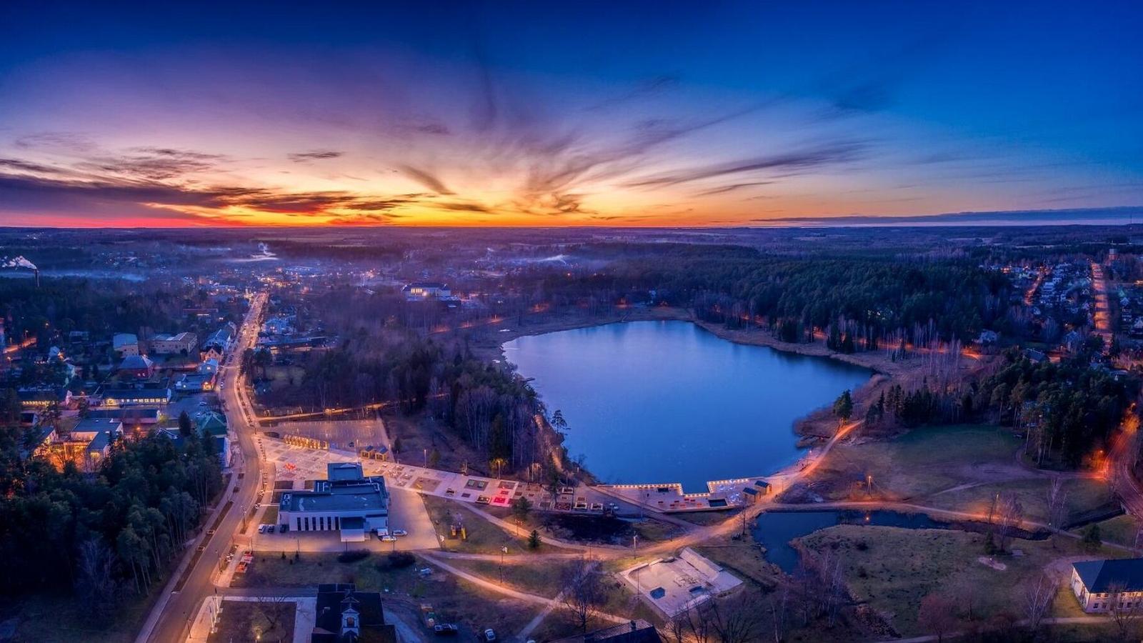 Elva keskväljak ja rannapromenaad